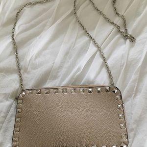 Inzi Handbags on Poshmark